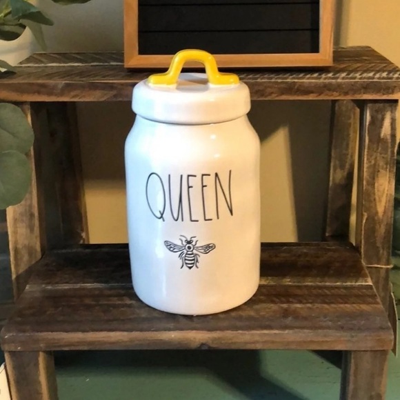 Rae Dunn | Kitchen | Nwt Rae Dunn Queen Bee Baby Canister | Poshmark